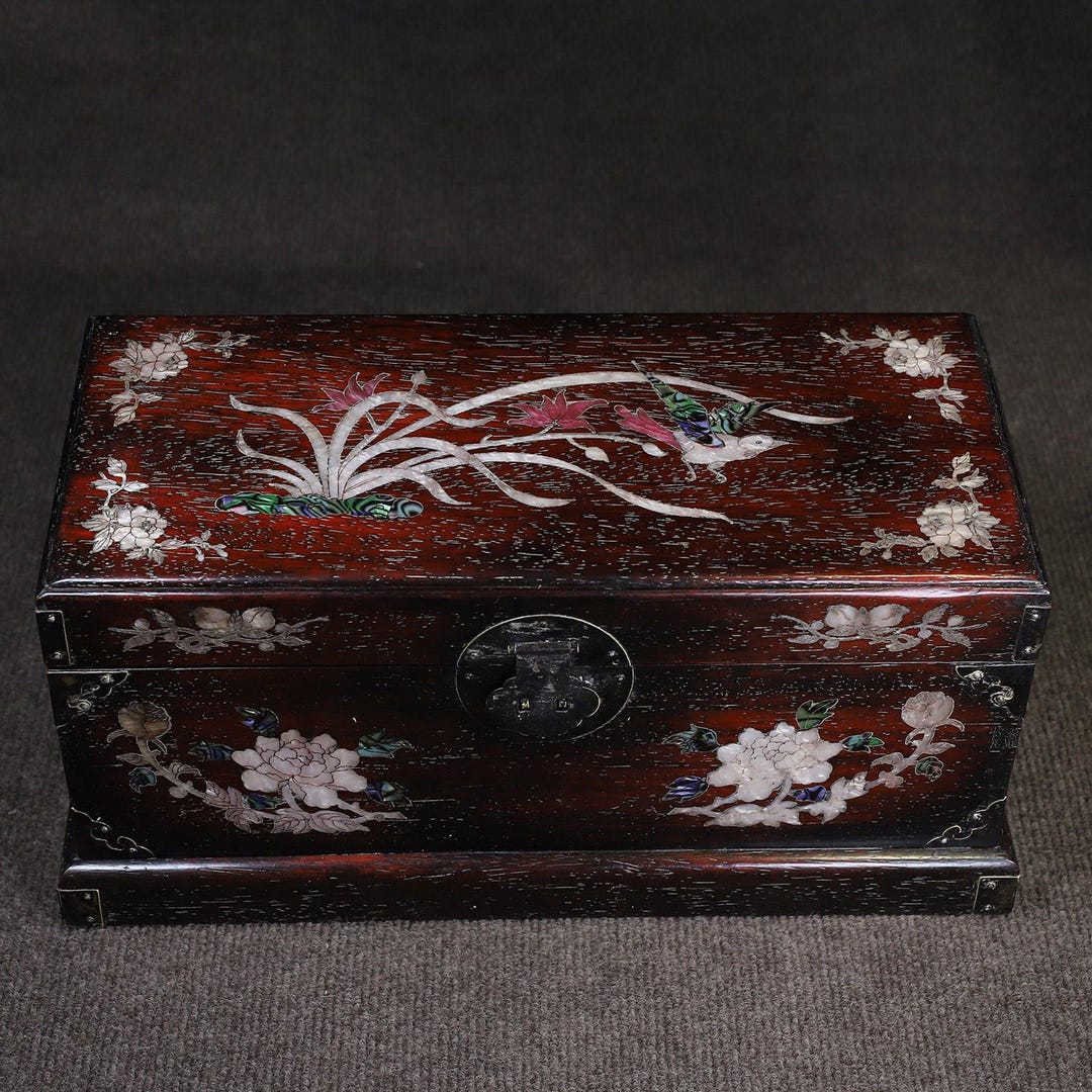 Chinese Handmade Solid Wood Flower and Bird Pattern Storage Box ...
