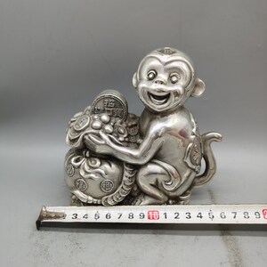 Chinese Handmade Carved Tibetan Silver Monkey Statue Ornaments, Zodiac ...