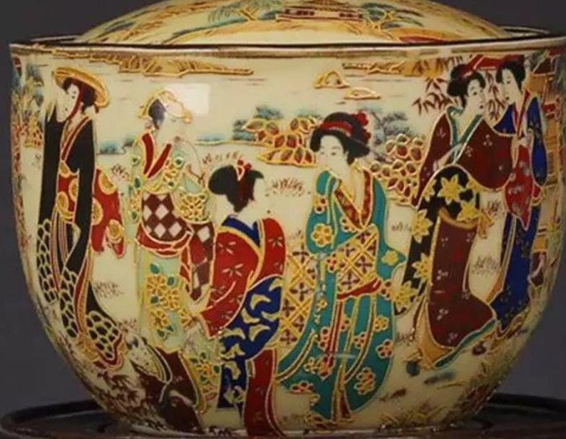 Chinese Old Handmade Carved Figure Jars, Jingdezhen Porcelain Ornaments ...