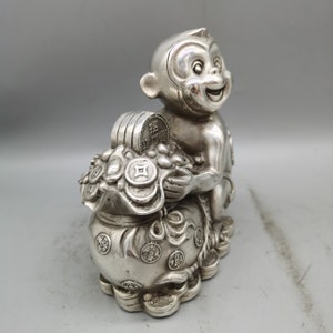 Chinese Handmade Carved Tibetan Silver Monkey Statue Ornaments, Zodiac ...