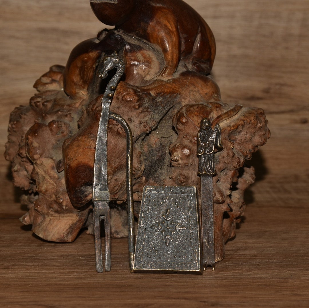 Old Handmade Carved Horse Statue Door Locks, Cabinet Locks, Irregular ...