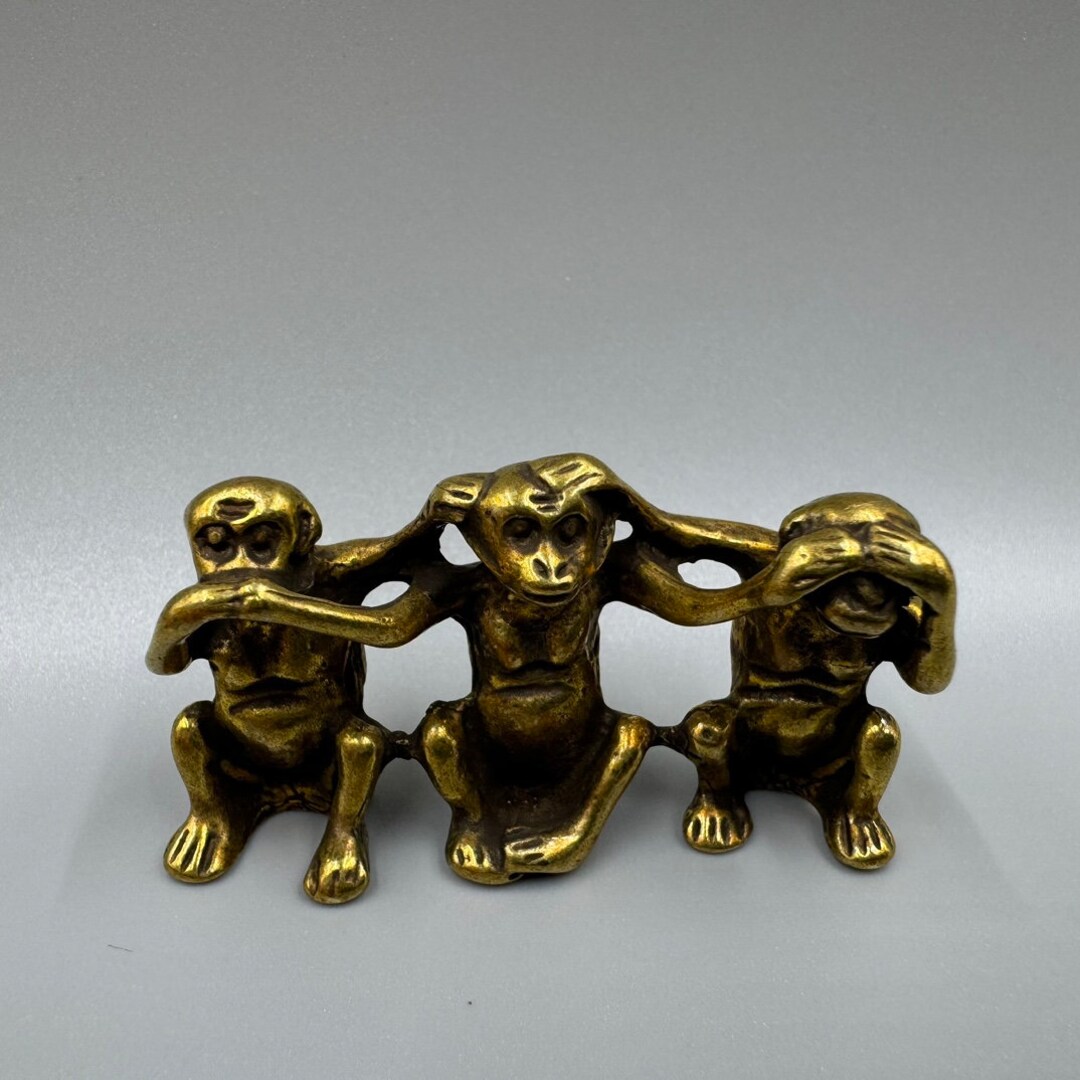 Chinese Handmade Carved Monkey Statue Ornaments, Tabletop and Tea Table ...