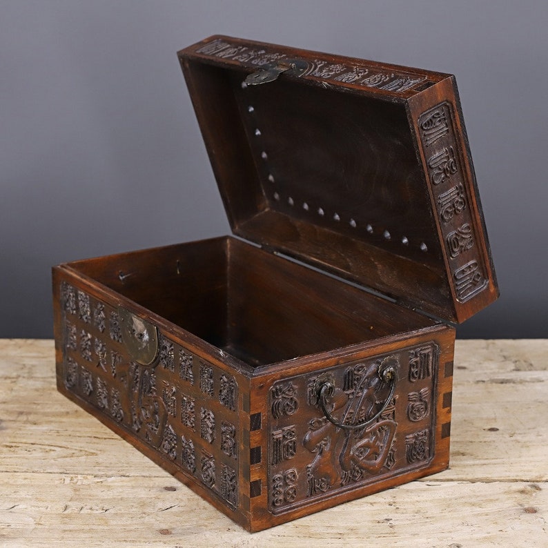 Chinese Rosewood Hollowed Out Carved Treasure Chest,storage Box ...
