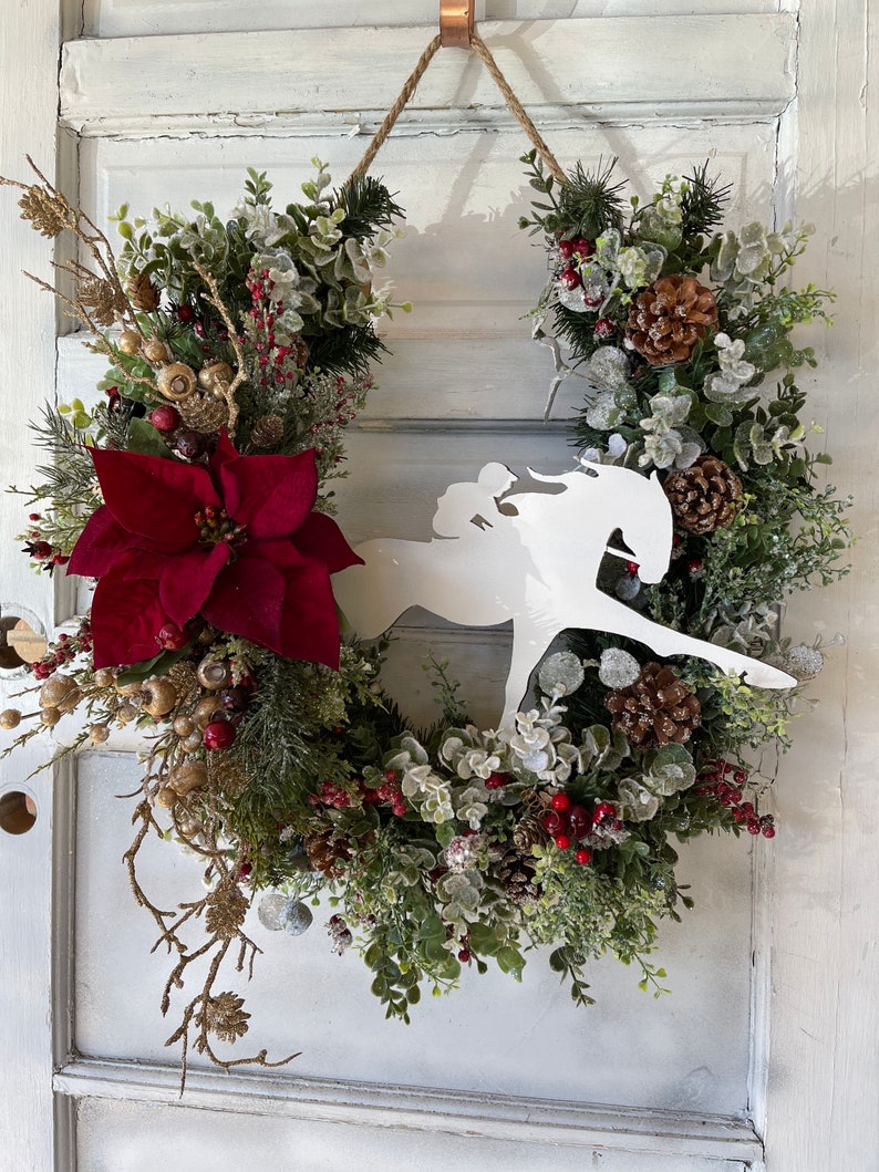 Christmas Horseshoe Flower Wreath - Wreath - Equestrian Home Decor ...