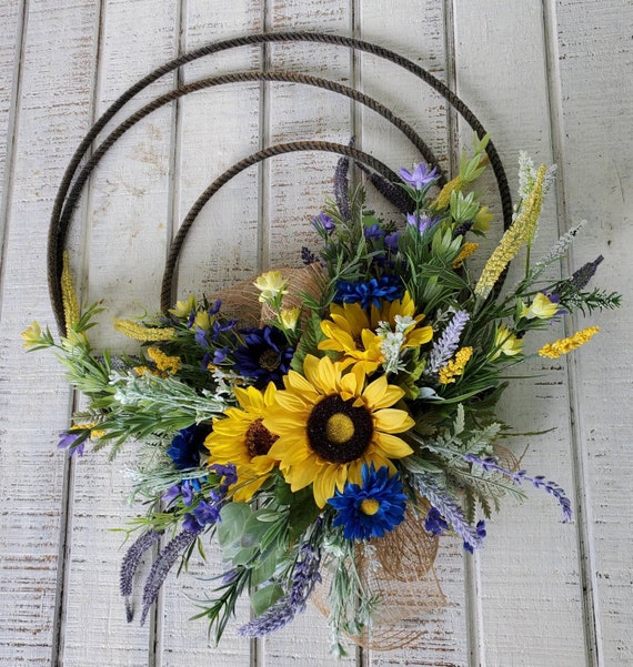 Spring Lasso wreath. Rustic spring cowgirl Decor. Lariat Rope | Etsy