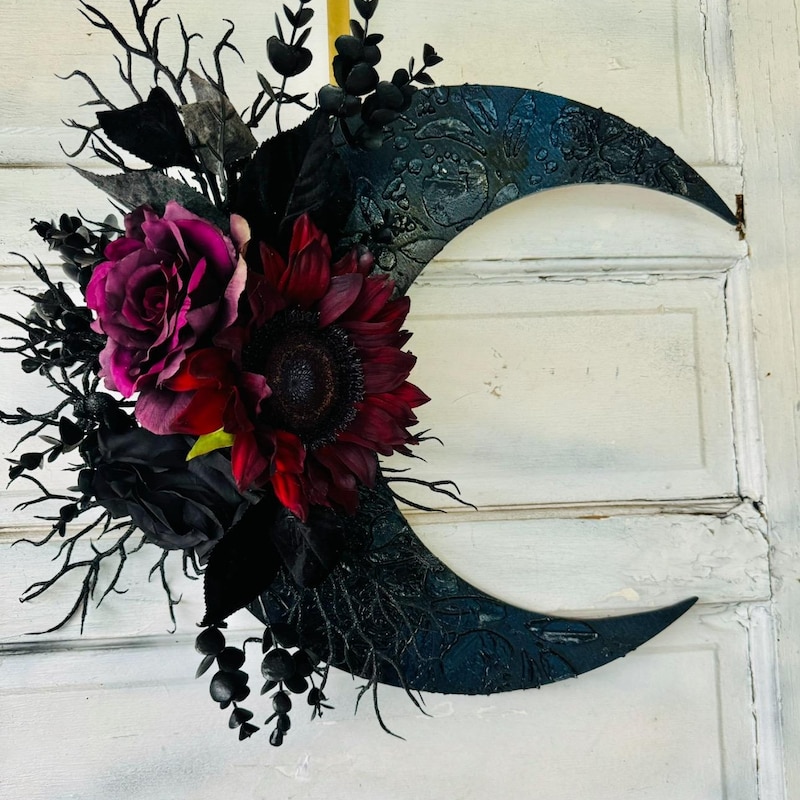 Moon Wreath - Etsy