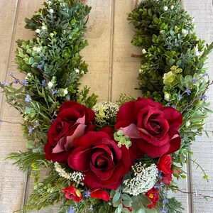 Run for the Rose's Kentucky Derby Horseshoe Wreath - Derby Party Barn ...