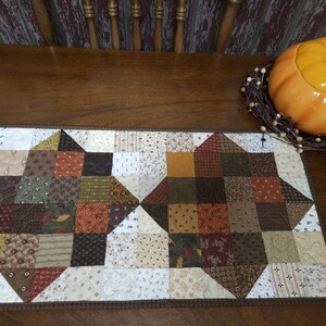Fall Quilted Table Runner, Autumn Country Table Runner, Thanksgiving ...
