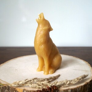 Pure Beeswax Howling Wolf Candle, Wolf Gift, Wolf Candle, Wolf Spirit ...
