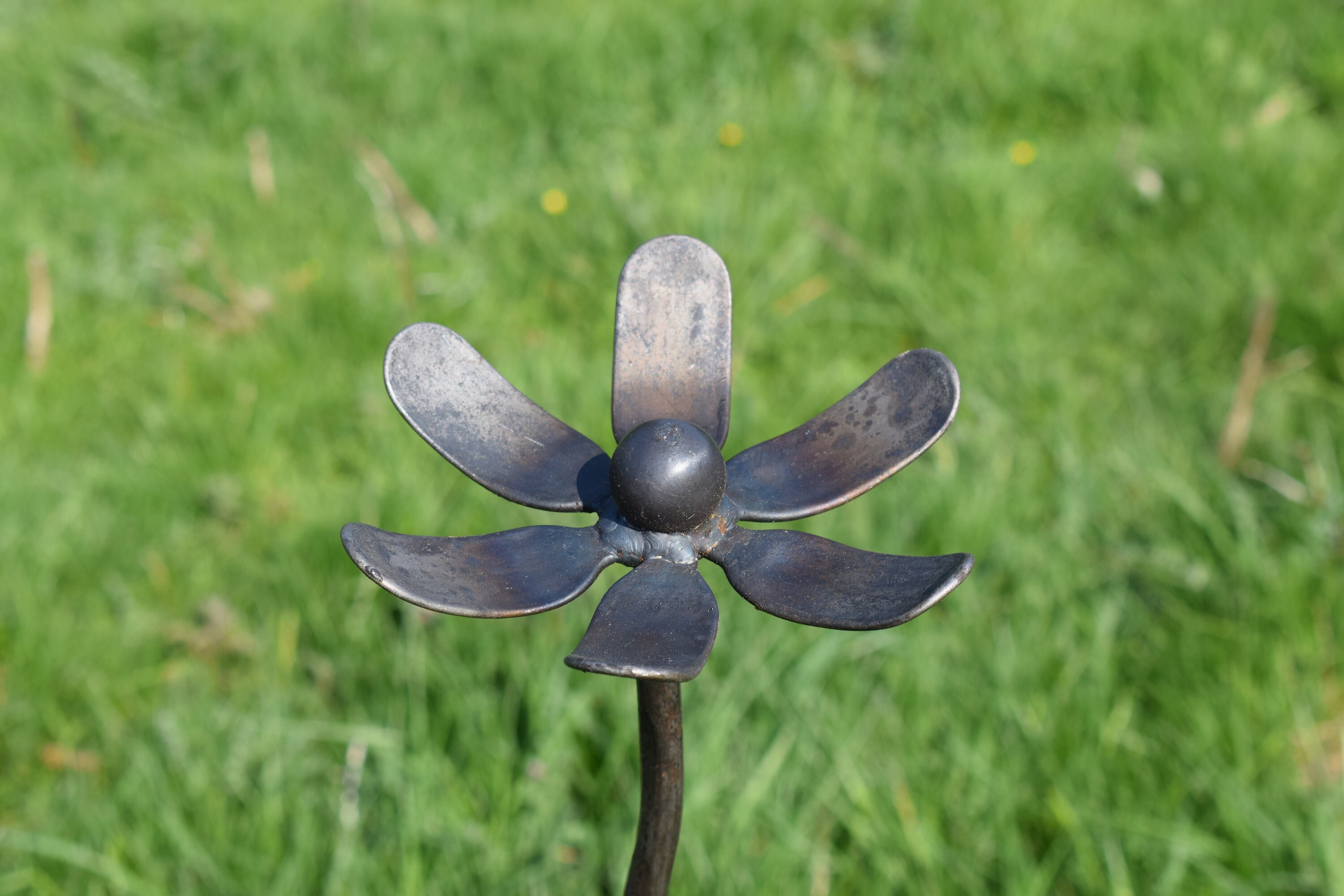 Metal Flower daisy - Etsy UK