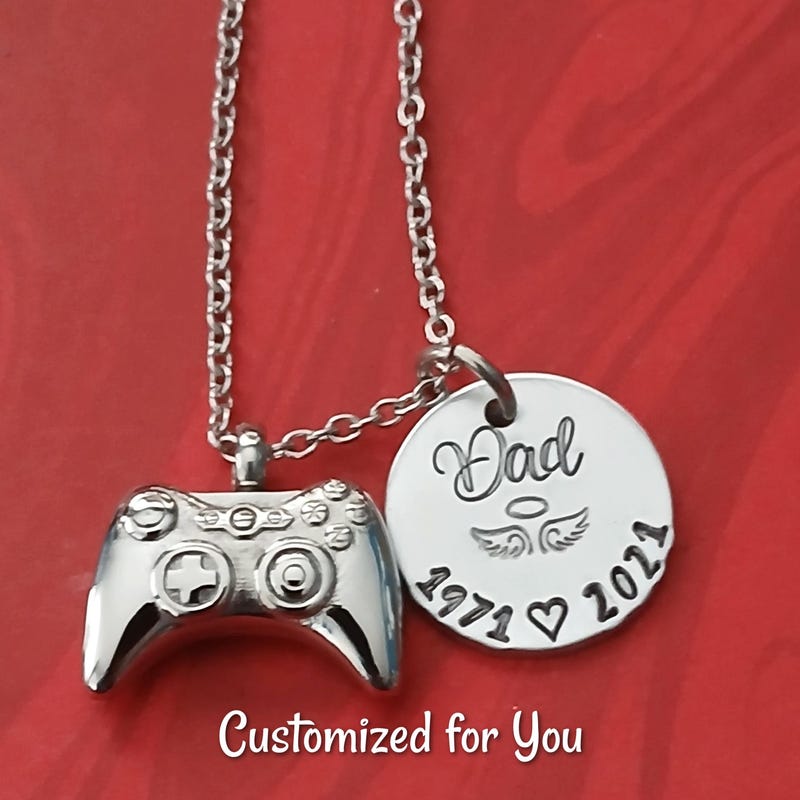 Controller Necklace - Etsy