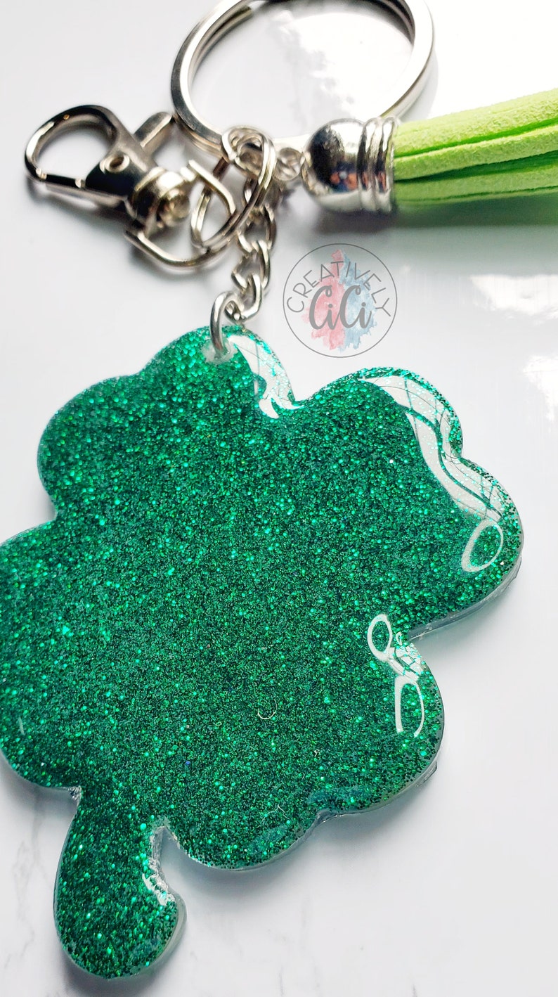 Plaid Shamrock Glitter Keychain, St. Patrick's Day Keyring, Four Leaf ...