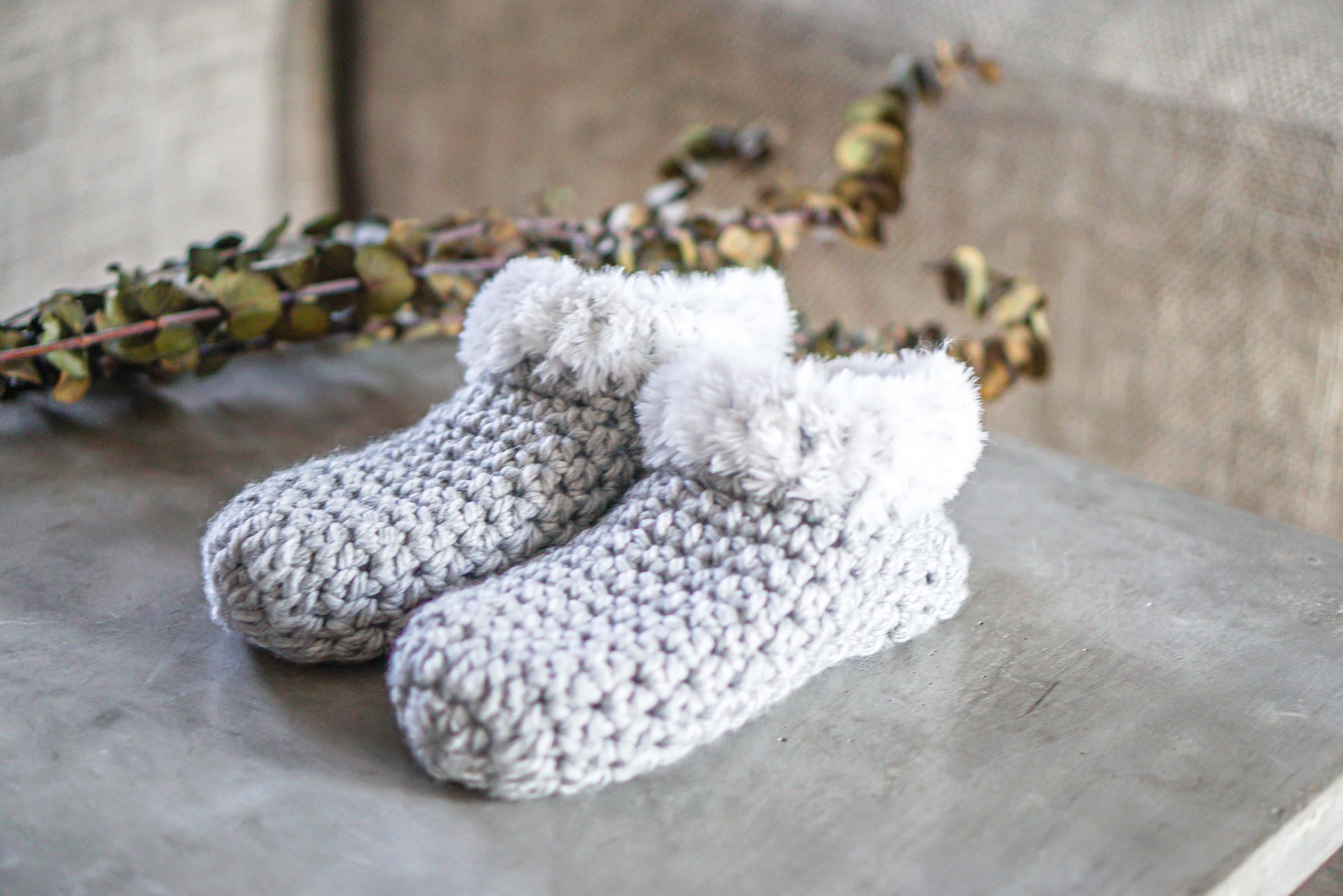 30 Minutes Crochet Socks Pattern, Cozy Faux Fur Slippers, Comfy Home ...