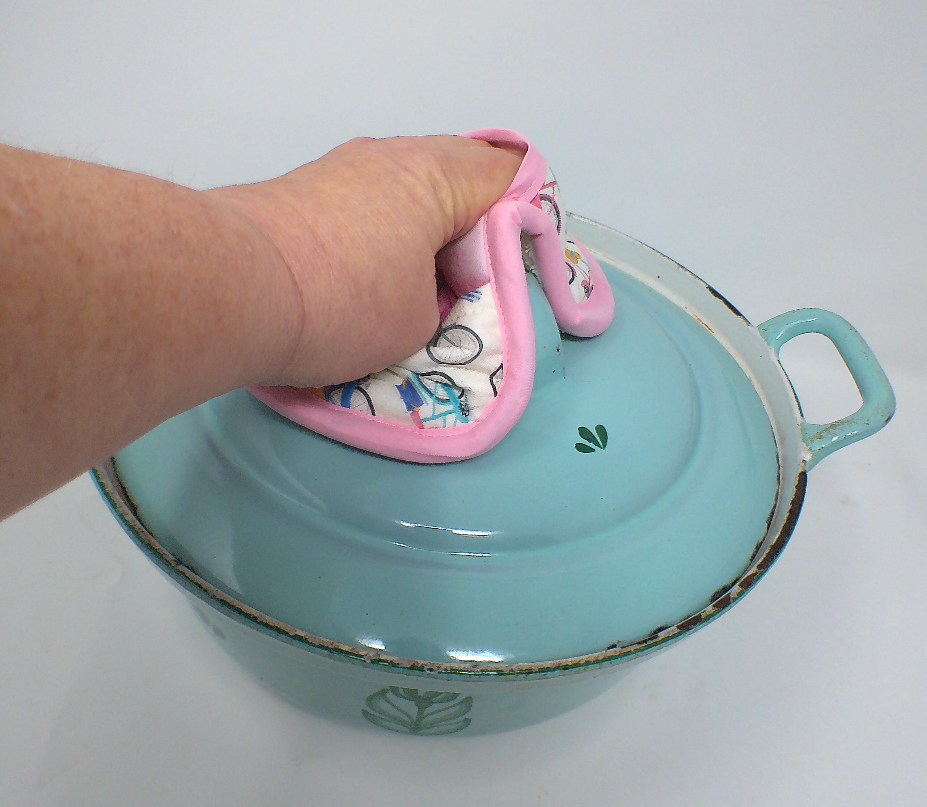 Clam Shell Shaped Potholder, Microwave Kitchen Mitts, Apartment Cooking ...