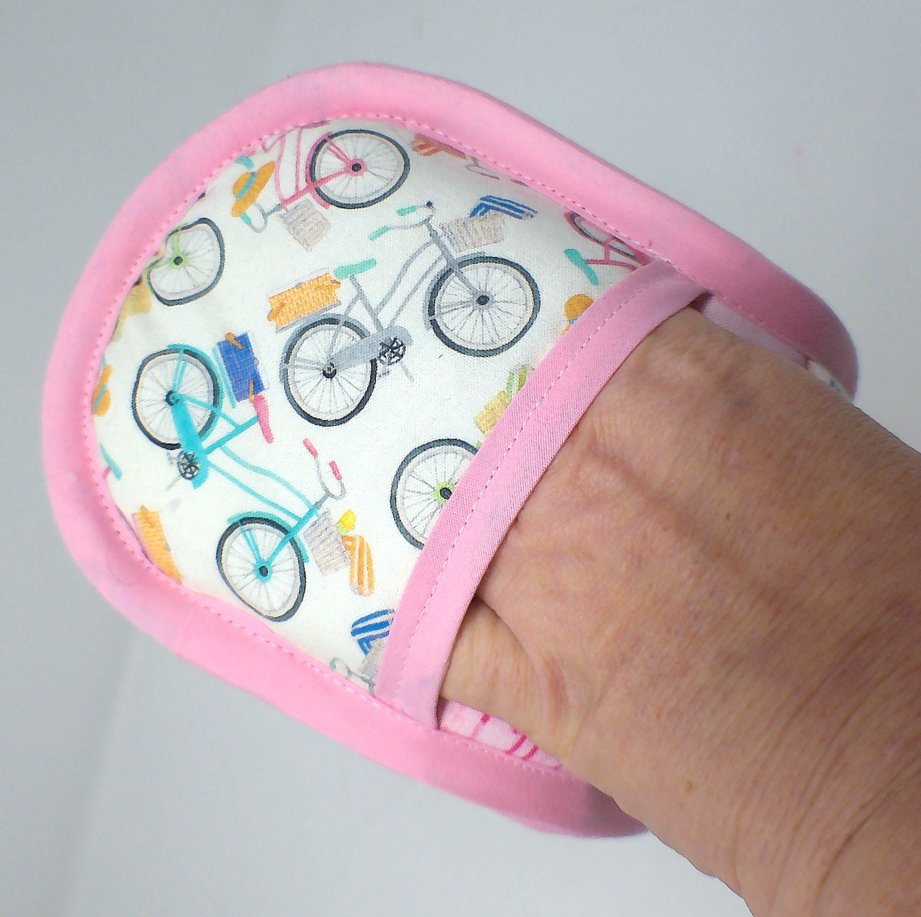 Clam Shell Shaped Potholder, Microwave Kitchen Mitts, Apartment Cooking ...