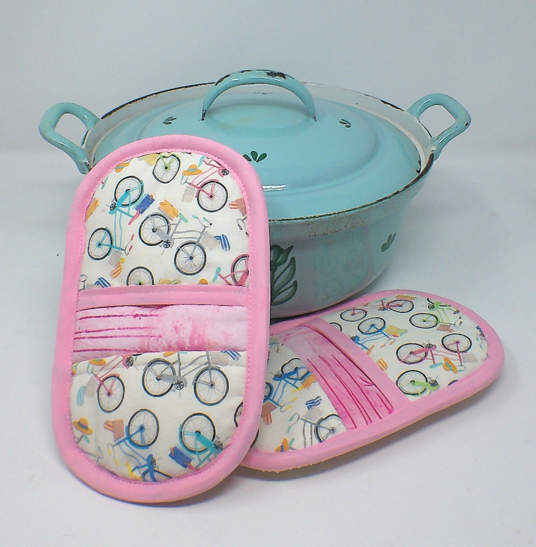 Clam Shell Shaped Potholder, Microwave Kitchen Mitts, Apartment Cooking ...