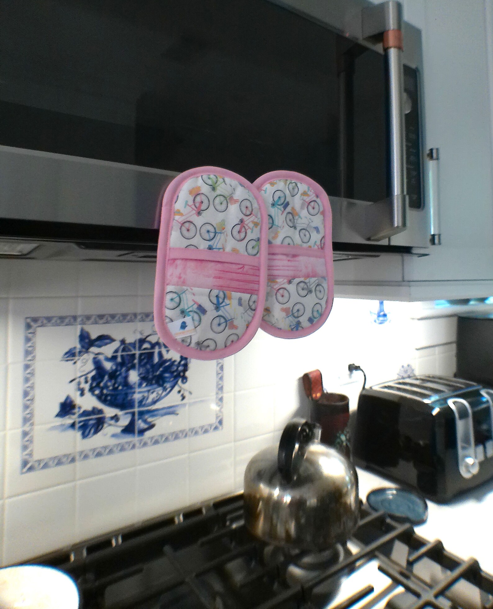 Clam Shell Shaped Potholder, Microwave Kitchen Mitts, Apartment Cooking ...