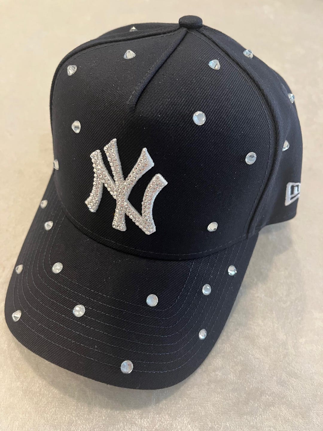 New York Yankees Black Bling Hat: Hand-jeweled NY SWAROVSKI Crystal ...