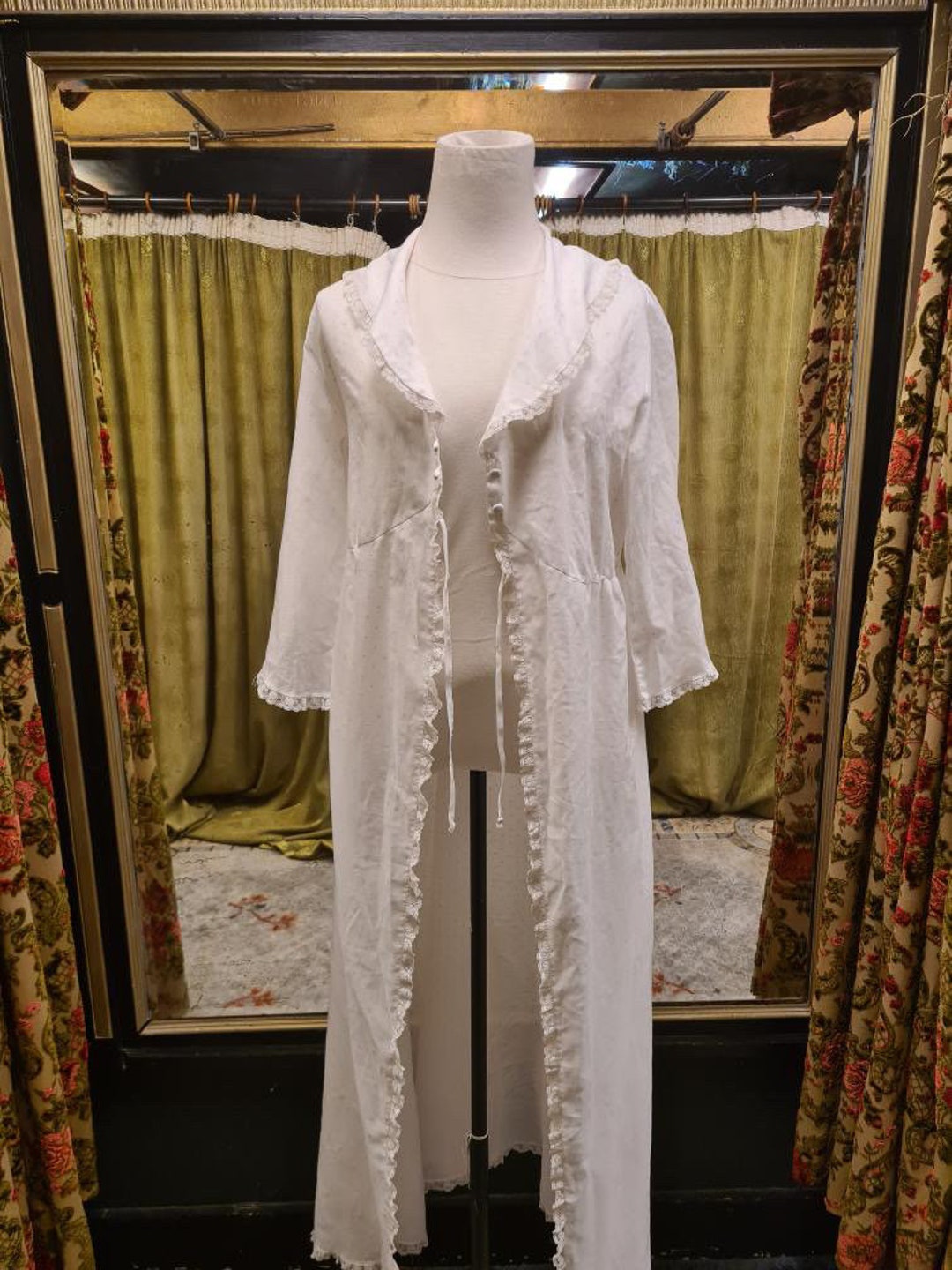 Vintage White Night Robe - Etsy