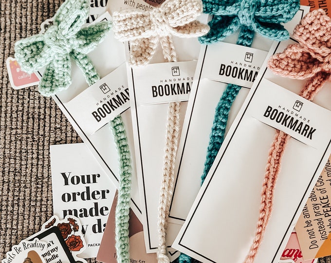 Crochet Coquette Bow Bookmark, Coquette Aesthetic, Bow Bookmark ...