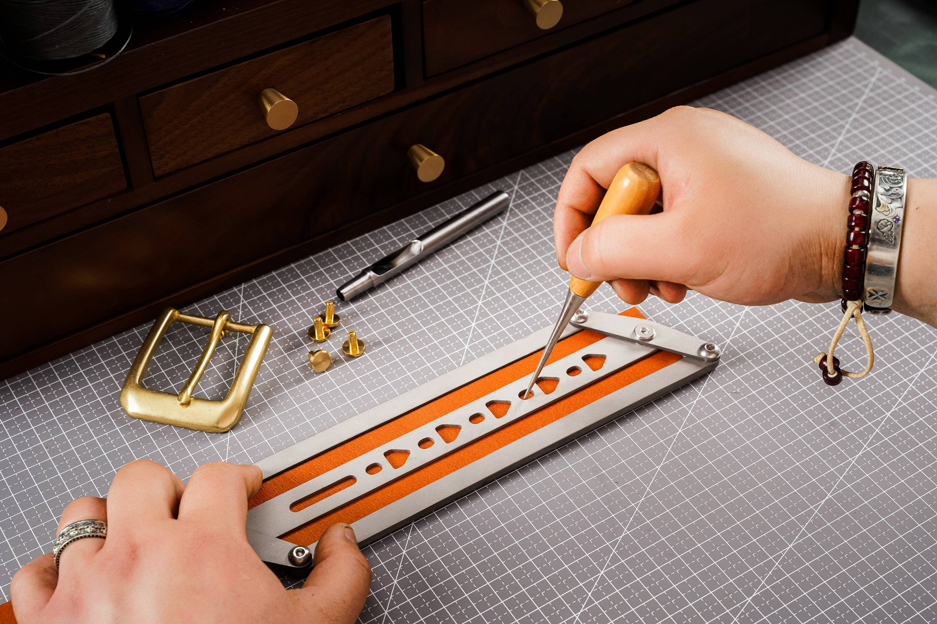 Leather Belt Holes Positioning Ruler , Leather Belt Making Tools , Belt ...