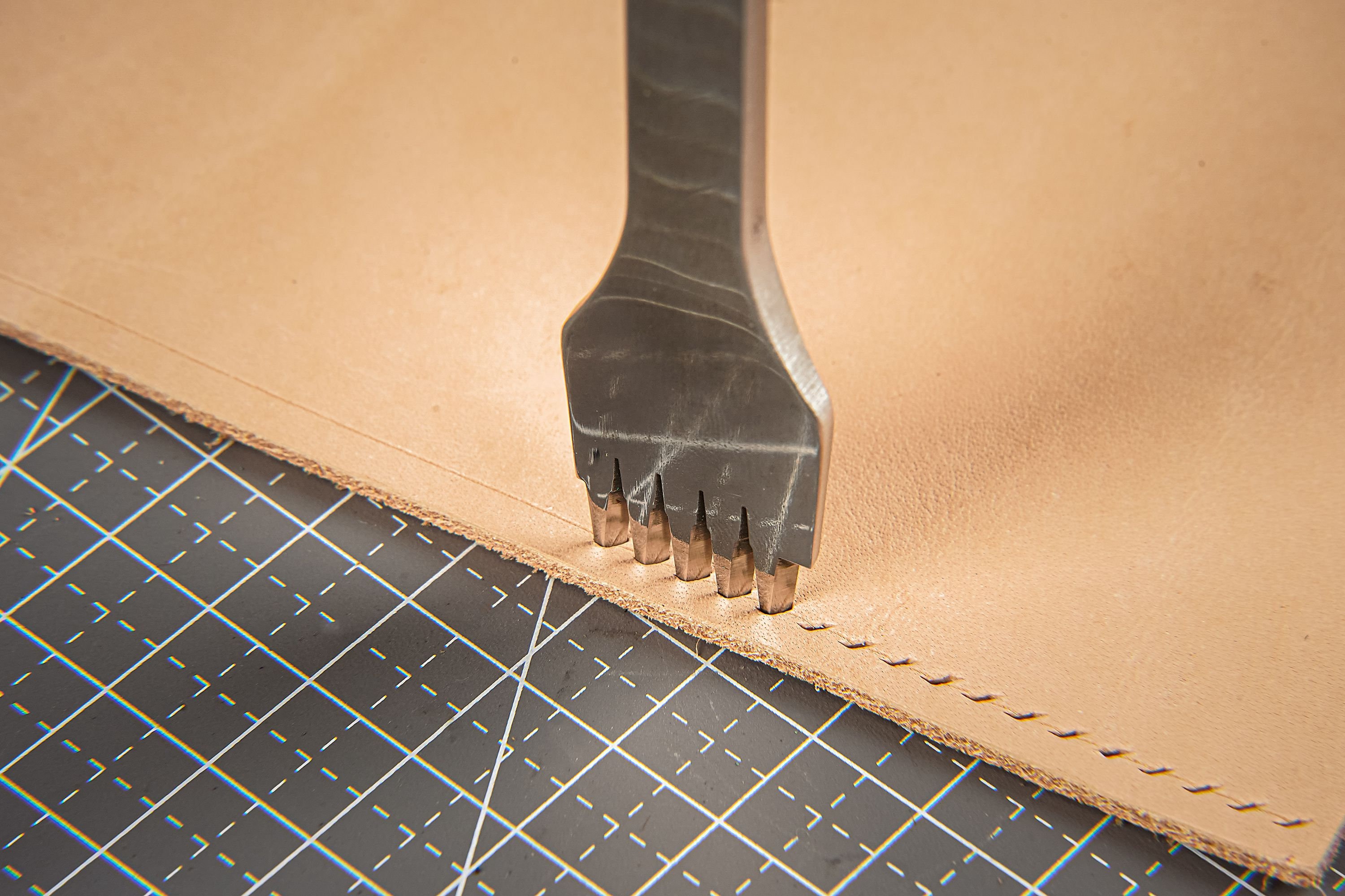 High Quality Leather Stitching Chisel, French Style Leather Pricking ...