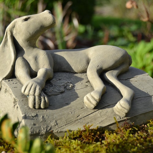 Jasper the Moon Gazing Hare Stone Garden Ornament - Etsy UK
