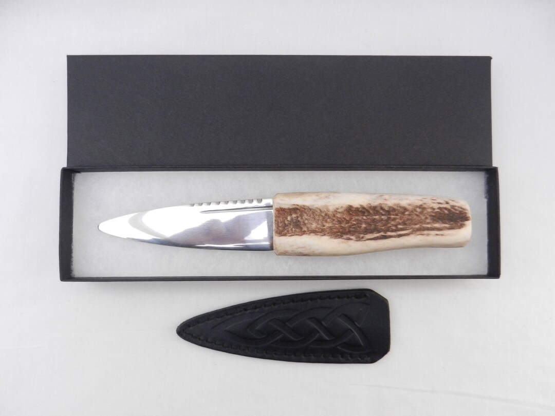 Natural Sgian Dubh in Red Deer Stag Antler and Wych Elm, Kilt Knife ...