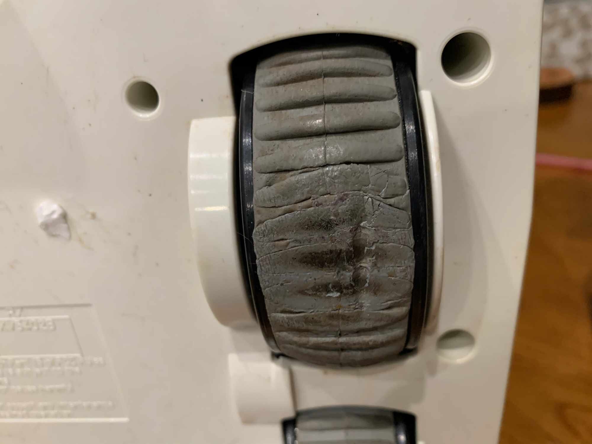 TOMY Omnibot 5402 Hearoid and Robie Sr. Rubber Treads/tires - Etsy