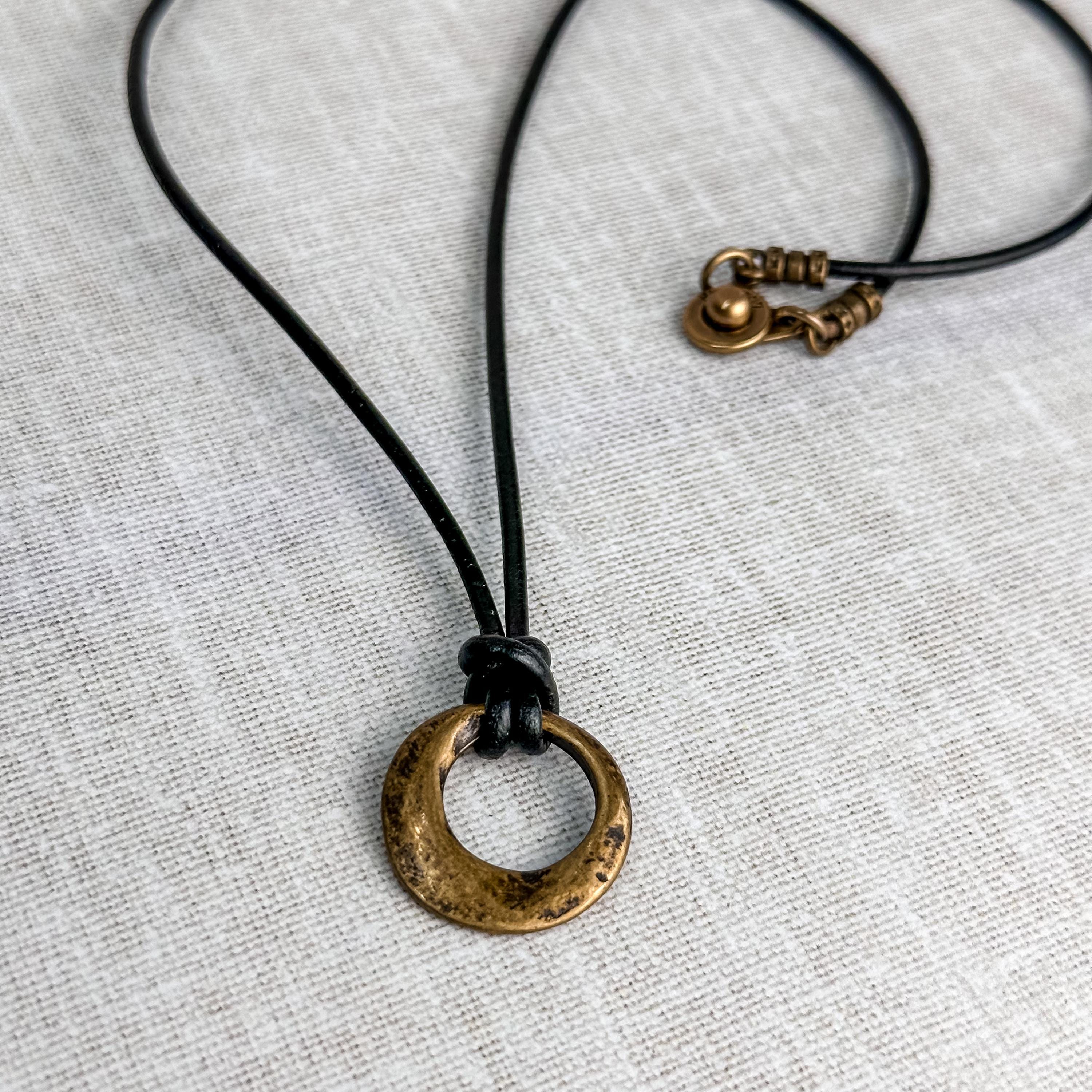 Modern Hammered Silver Focal 2mm Leather Cord Pendant Necklace - Etsy