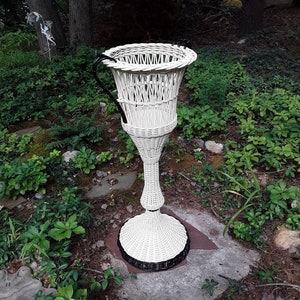Antique Wicker Pedestal Plant Stand Circa 1900 Fernery - Etsy