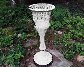 Wicker Plant Stand - Etsy