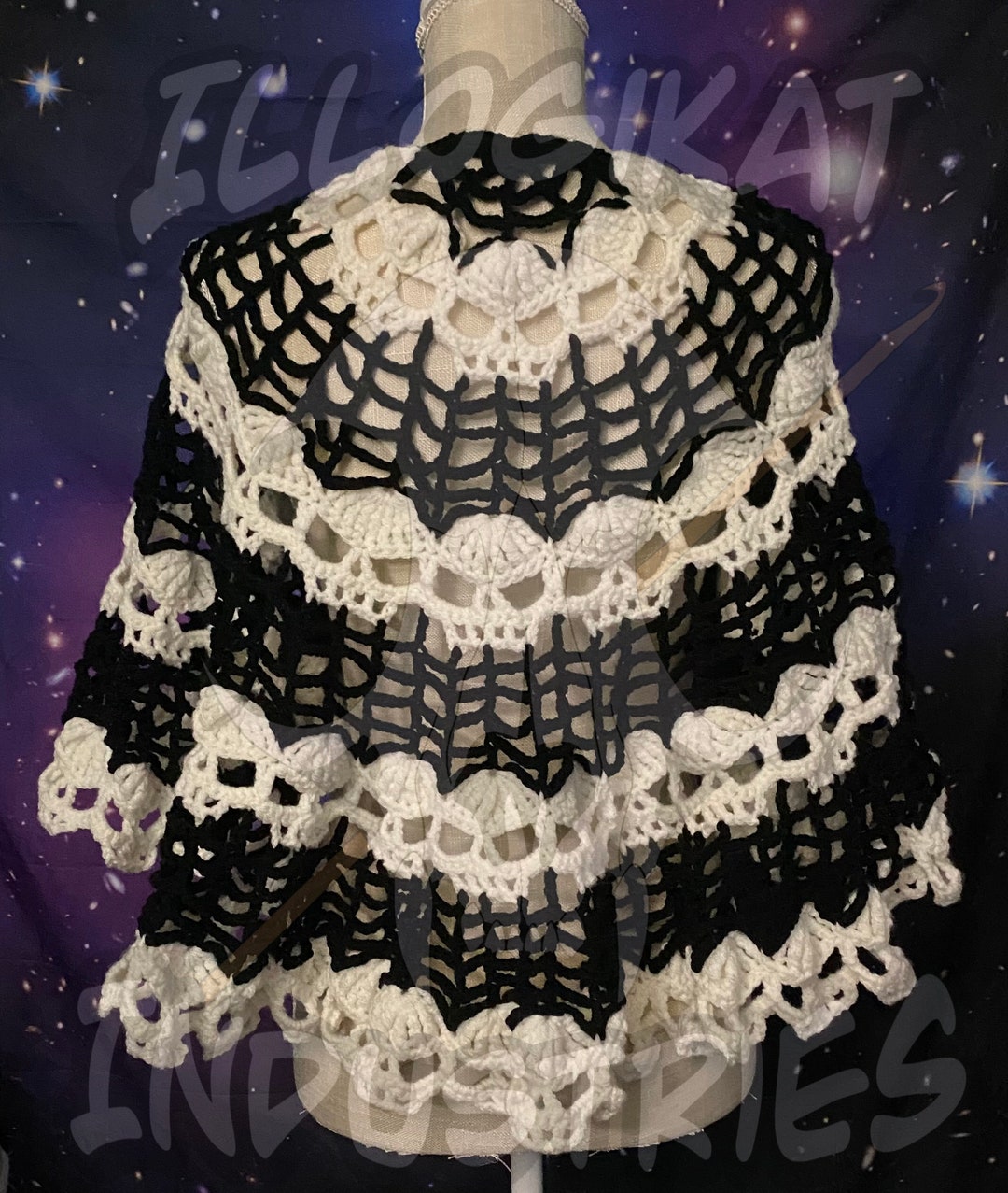 RTS Black & White Spooky Skull Spiderweb Shawl - Etsy