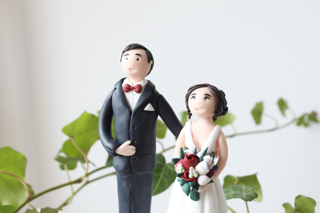 Custom Wedding Cake Topper: Handmade Polymer Clay Bride and Groom - Etsy