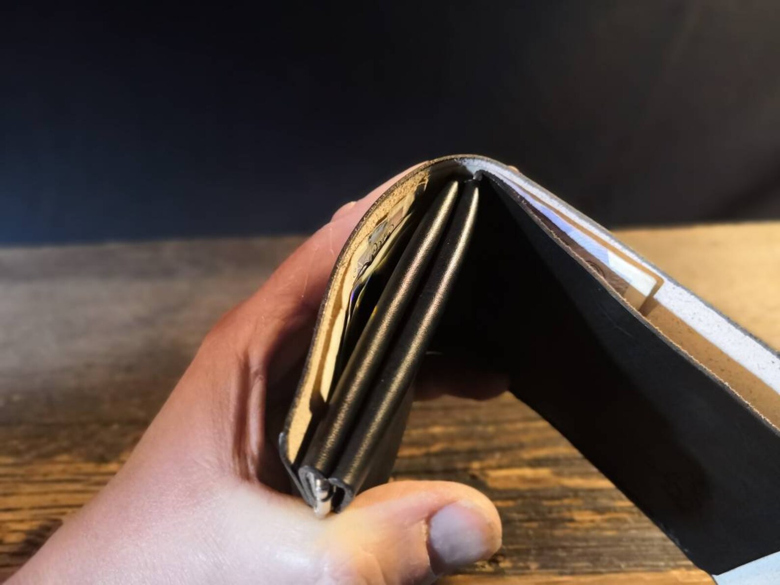 Wallet With Squeeze Frame Coin Pouch and Space for Notes. - Etsy UK