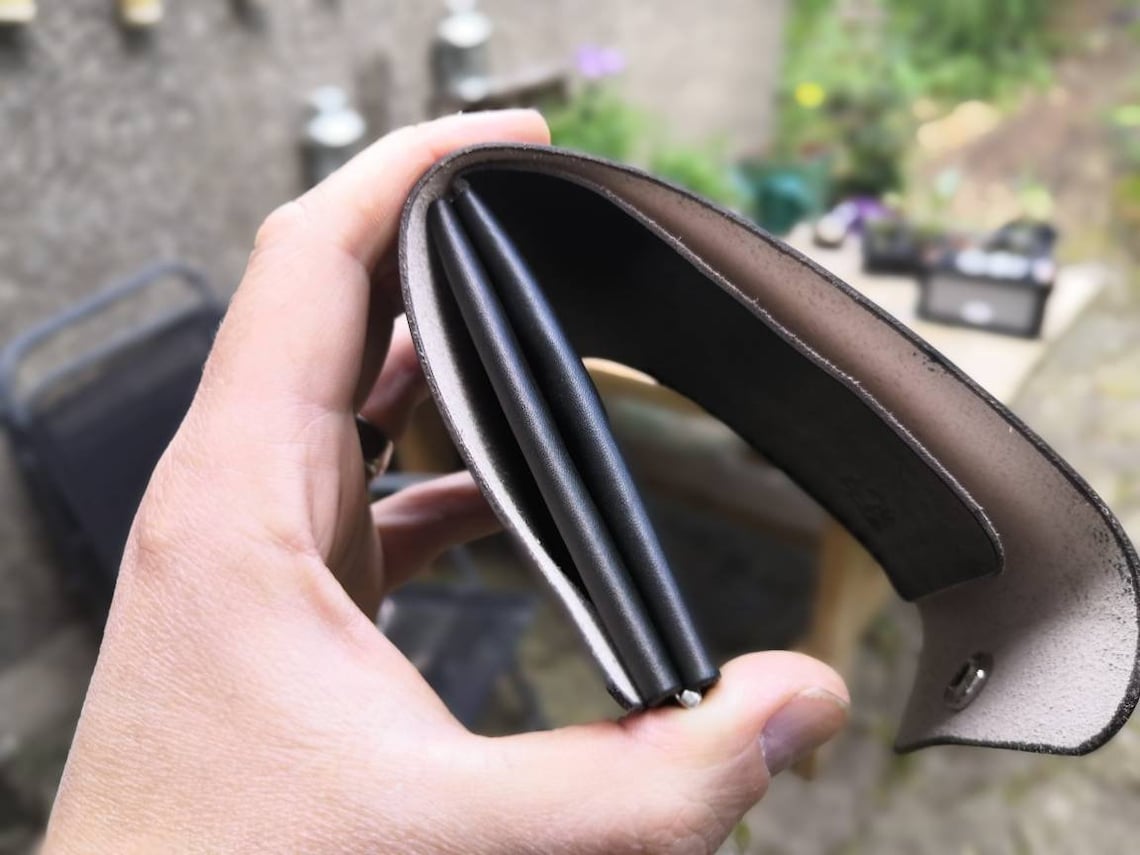 Wallet With Squeeze Frame Coin Pouch and Space for Notes. - Etsy UK