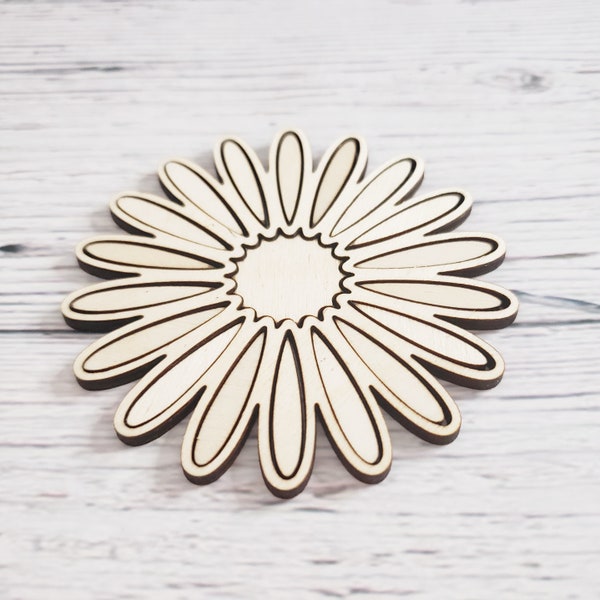 Daisy on Wood - Etsy