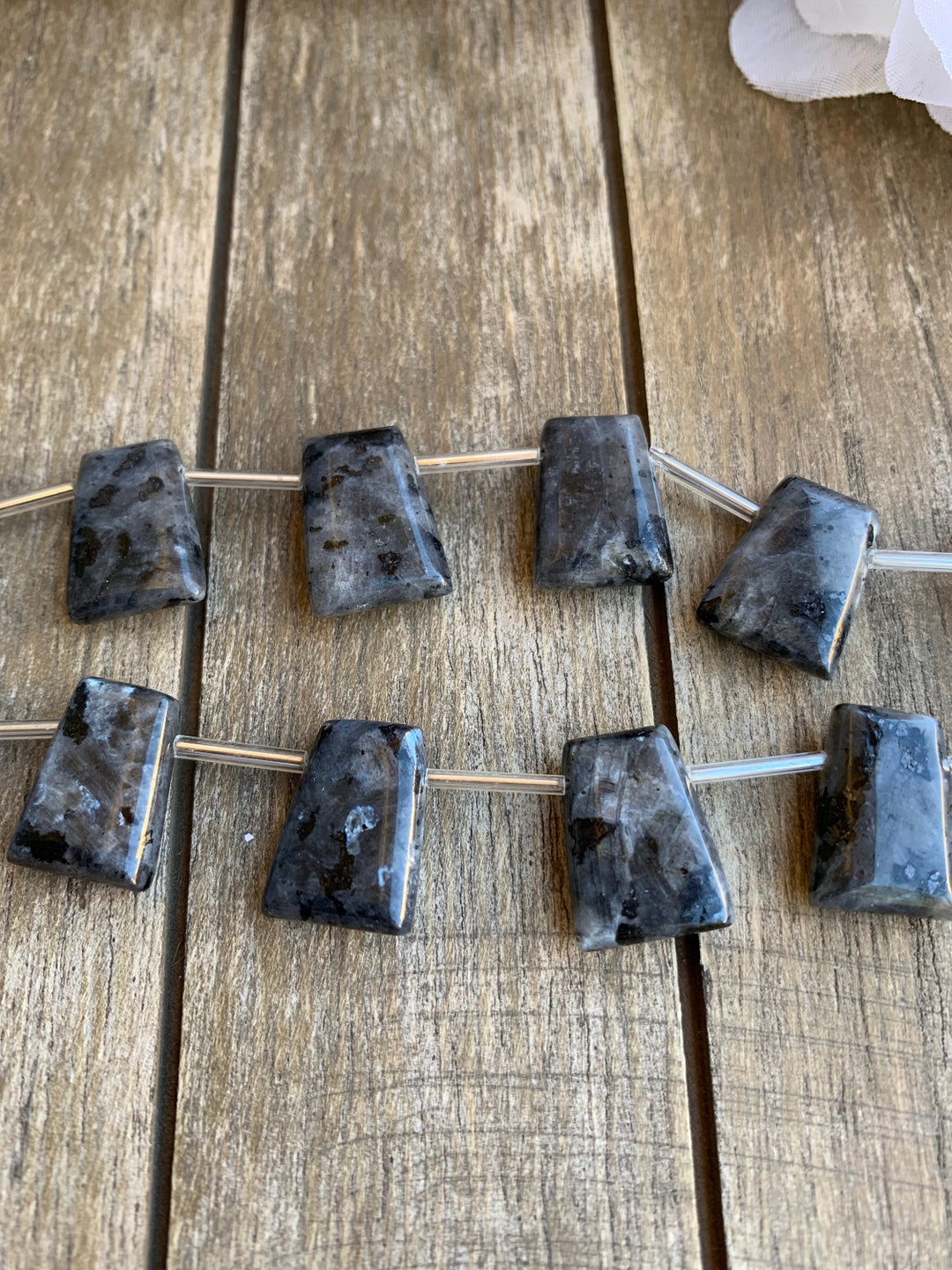 16" Strand of 18 X 12mm Smooth Trapezoid Shaped Black Labradorite Beads ...