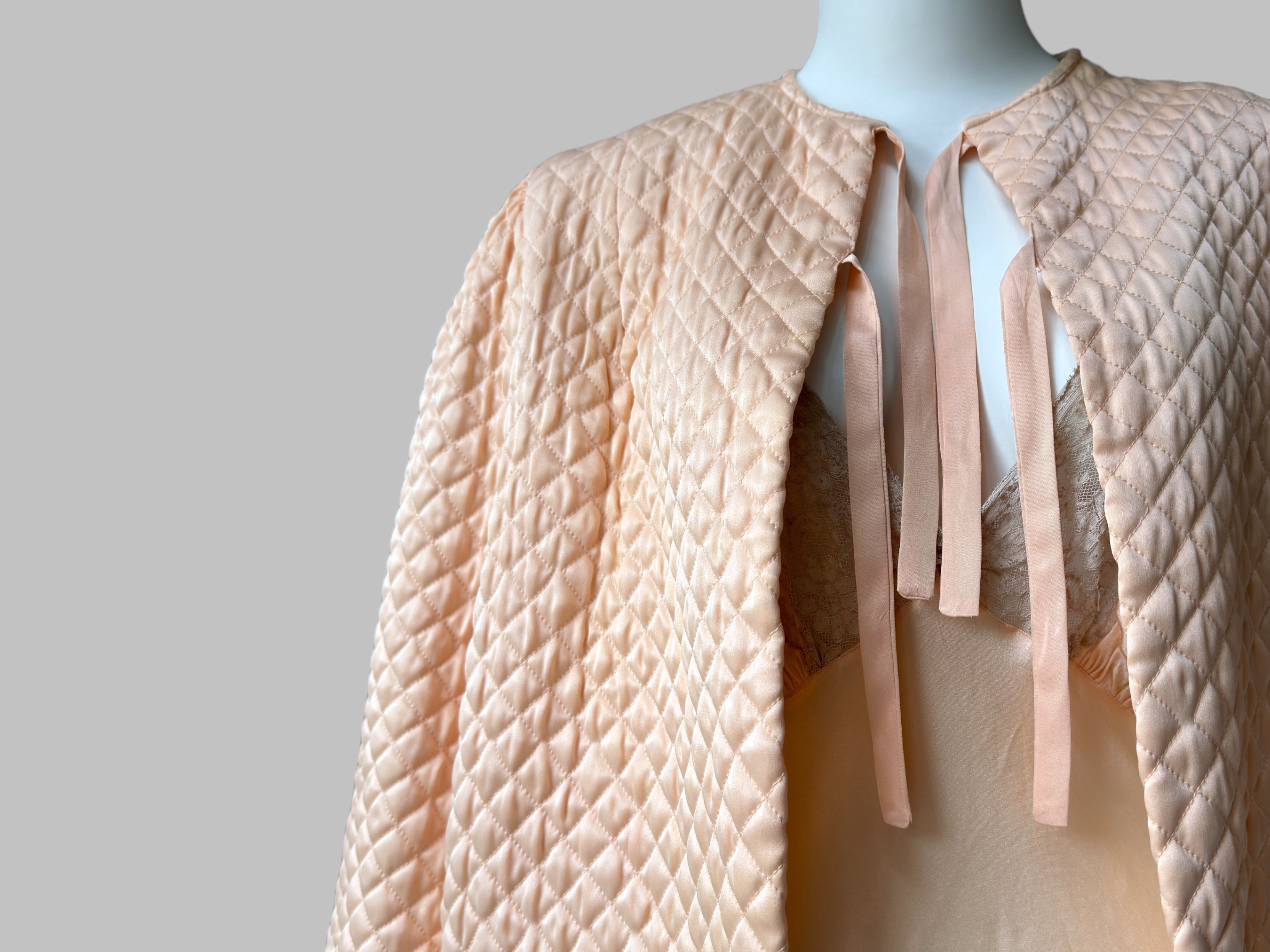 1940's Baby Pink Satin Quilted Bedroom Jacket by Barbizon Vintage ...