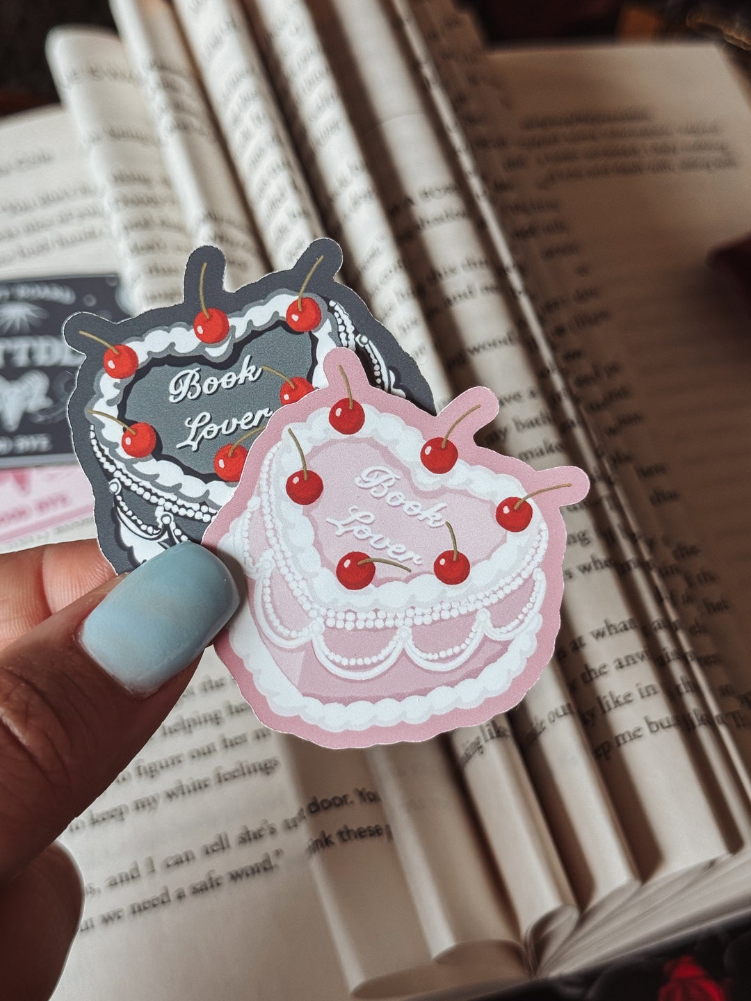 Book Lover Vintage Cake Sticker / Booktok / Dark Romance / Bookish ...