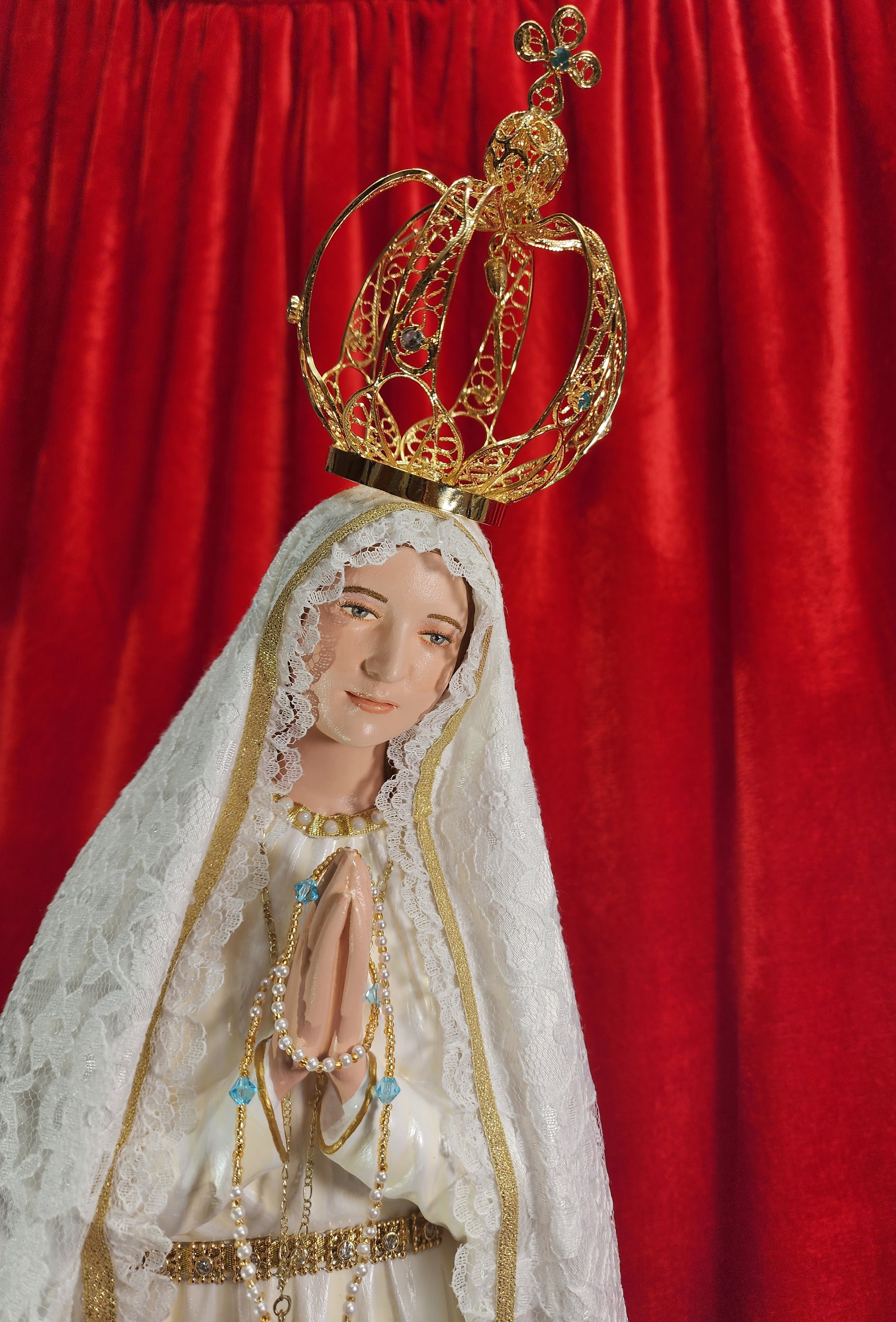 Our Lady of Fatima with gold plated/metal jeweled crown 26 Pilgrim Virgin