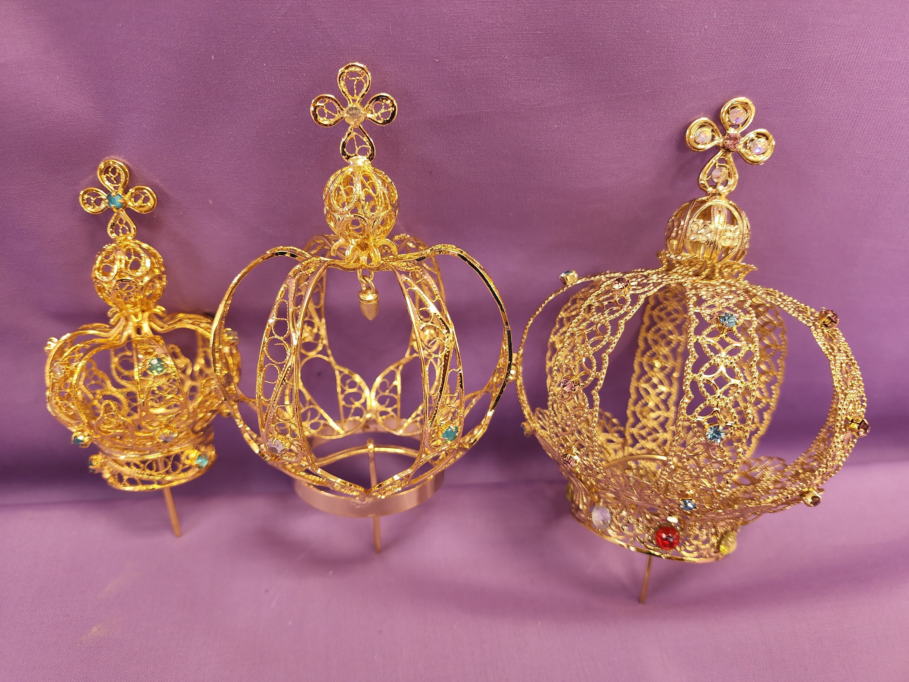 Our Lady (20% off) of Fatima with jeweled crown 26 Pilgrim Virgin