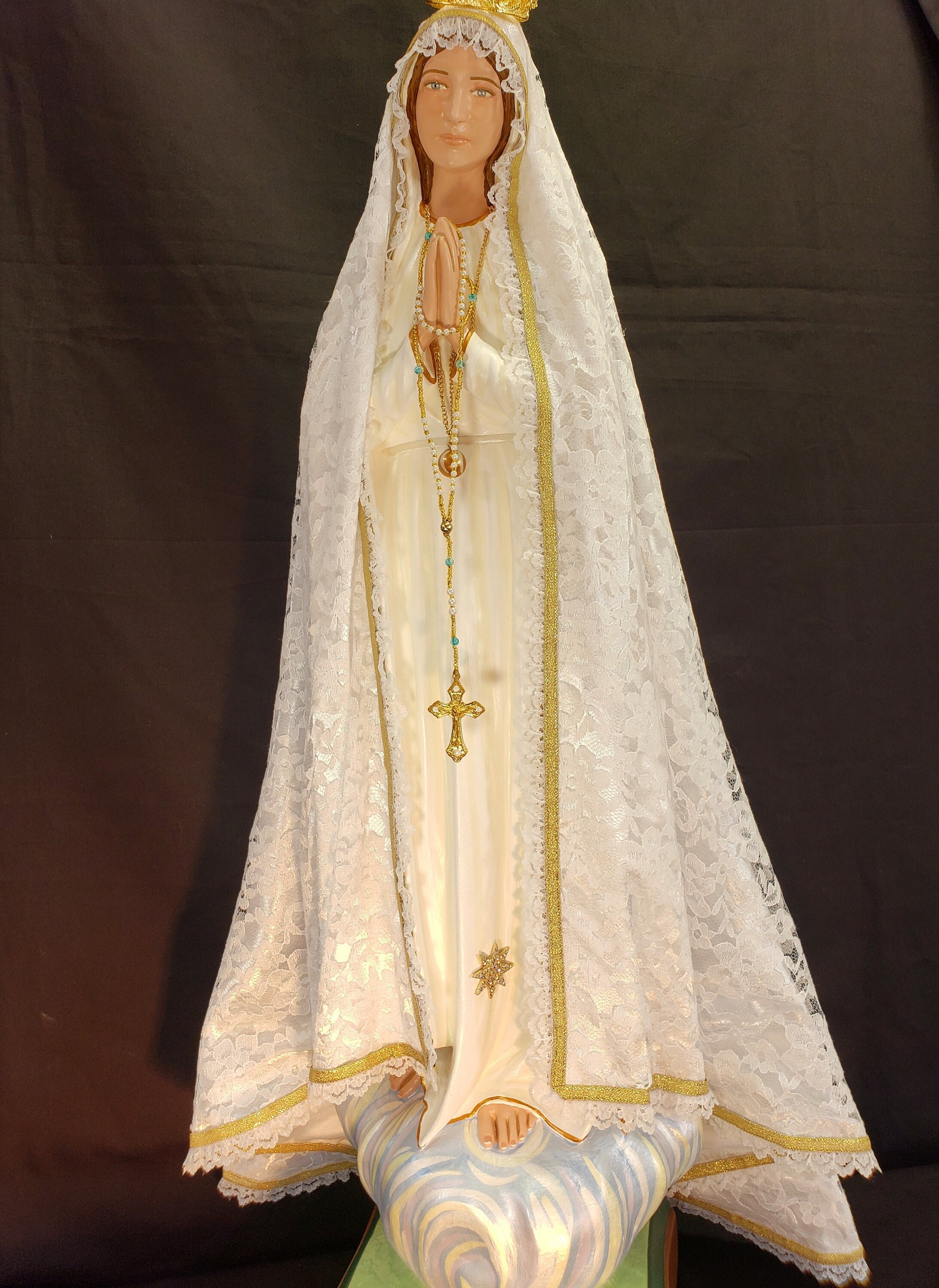 Fatima with jeweled crown 26 Pilgrim Virgin Our Lady of Fatima