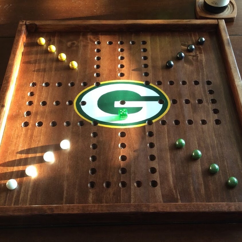 CHRIS'N'CARRIES Wahoo Games and Signs