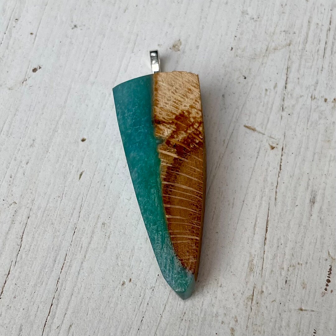 Wood Pendant-spalted Red Oak Wood Paired With Teal Epoxy Resin - Etsy
