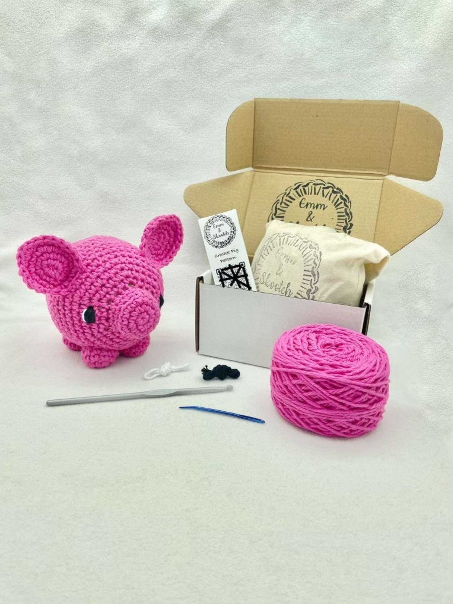 Crochet Pig Kit: Eco-friendly Amigurumi Plush (PDF Pattern) - Etsy