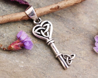 Heart Key Pendant - Etsy