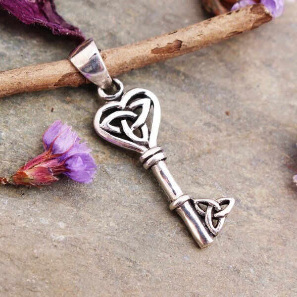 Heart Key Pendant - Etsy