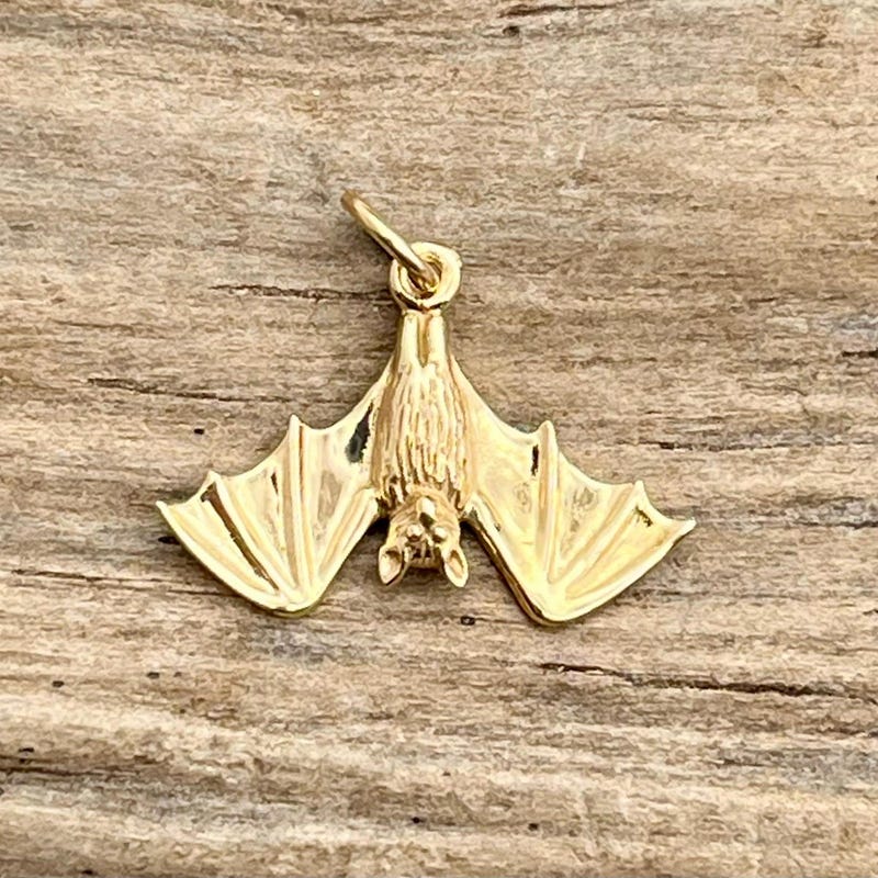 Bat Pendant - Etsy