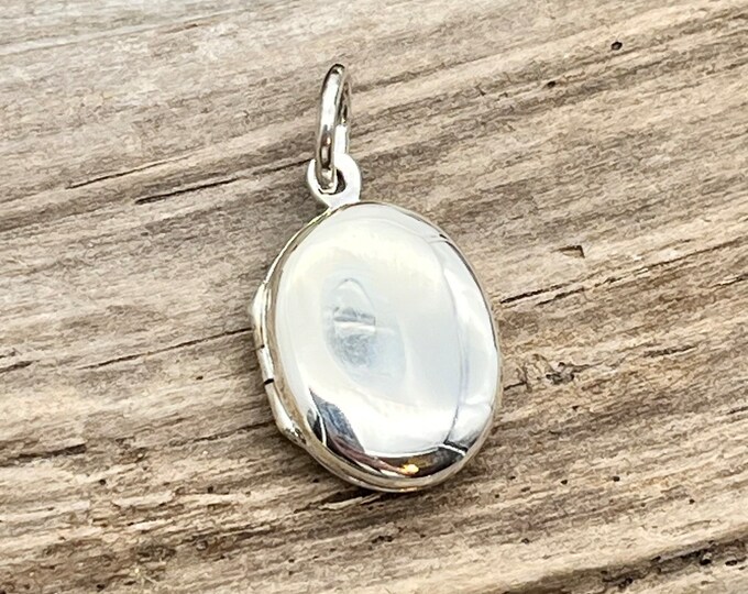 Sterling Silver Locket, Oval Shaped, Oval Locket, Locket Pendant ...